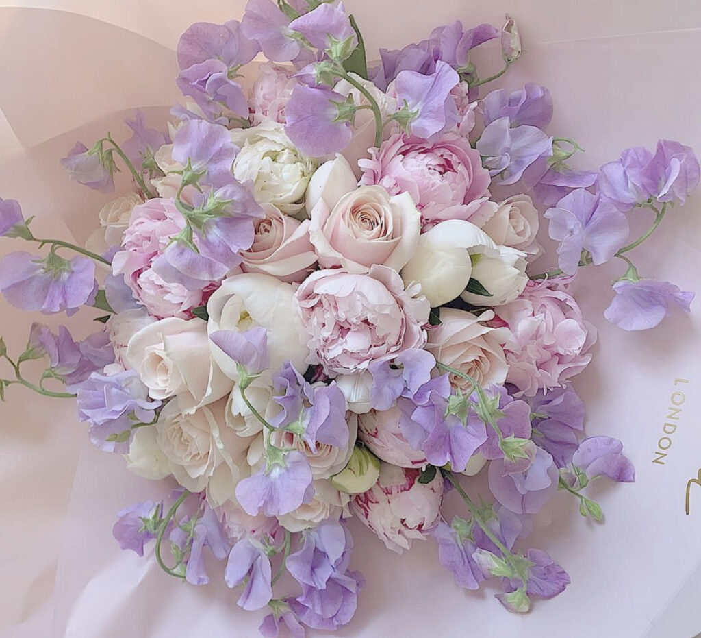 Ines | Lola London - Flower Boutique